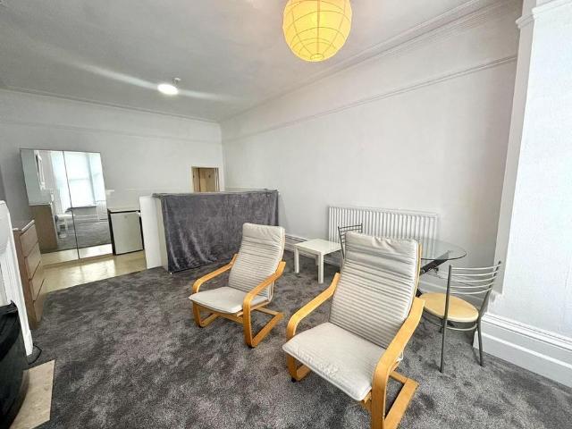 Studio to rent