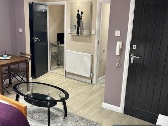 Studio to rent