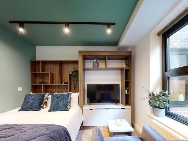 Studio to rent