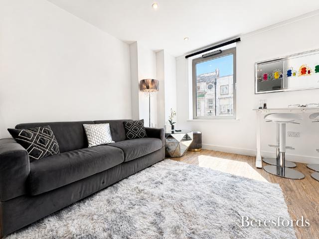 Studio to rent