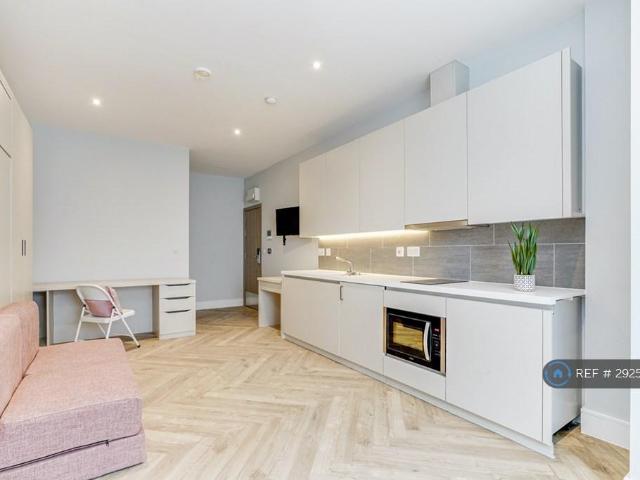 Studio to rent