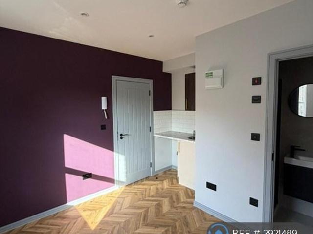 Studio to rent