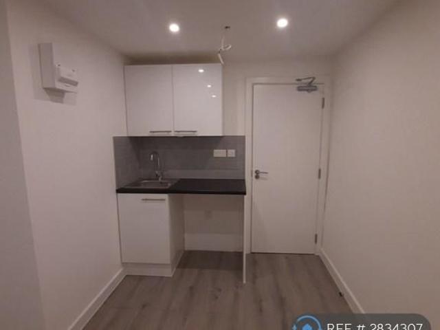 Studio to rent