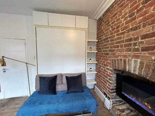 Studio to rent