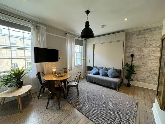 Studio to rent