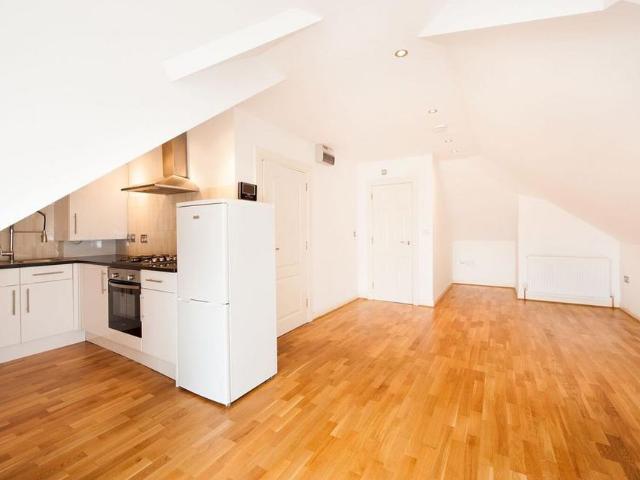 Studio to rent
