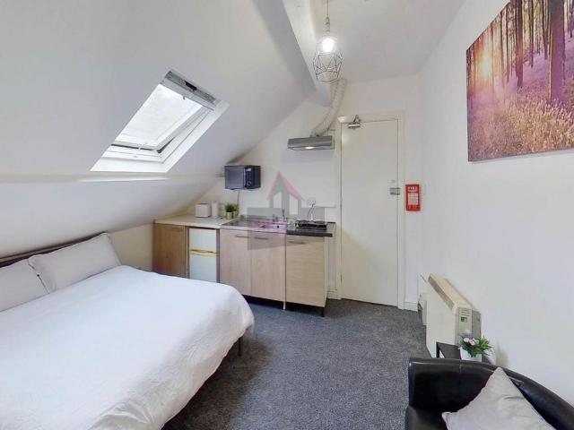Studio to rent