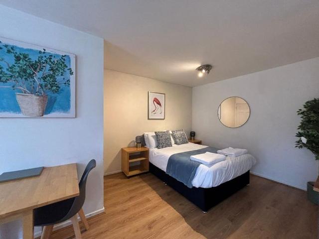 Studio to rent