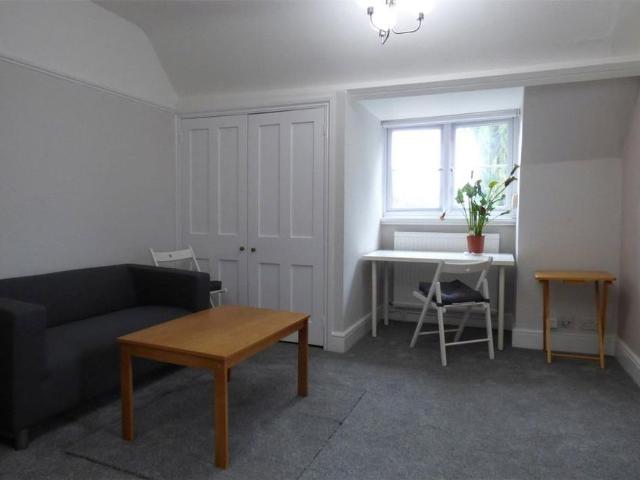 Studio to rent