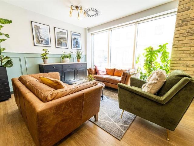 Studio to rent