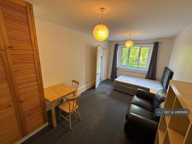 Studio to rent
