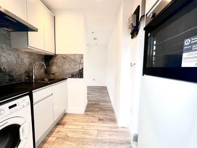 Studio to rent