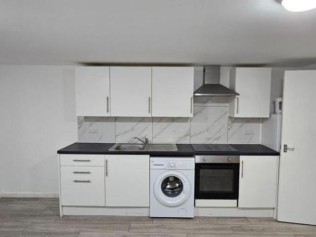 Studio to rent