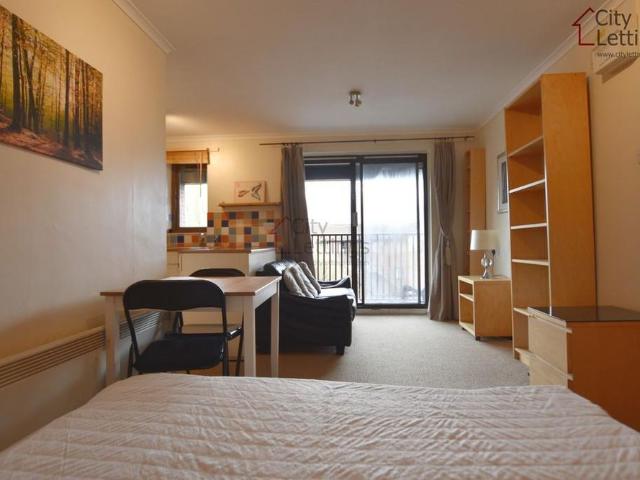 Studio to rent