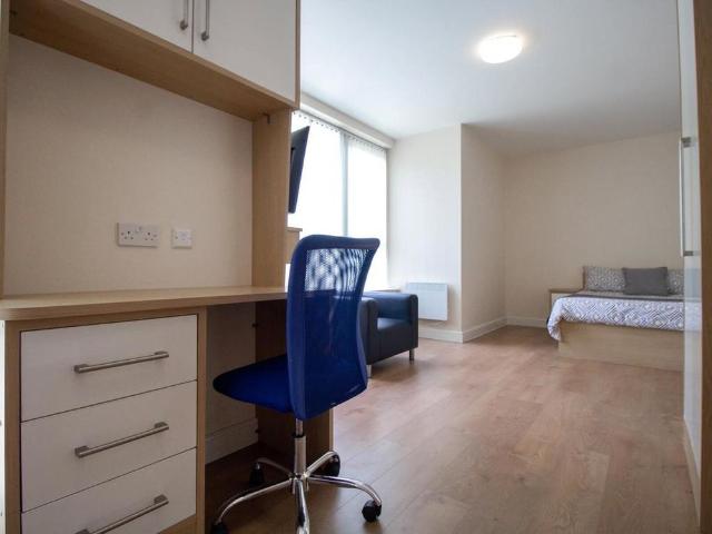 Studio to rent