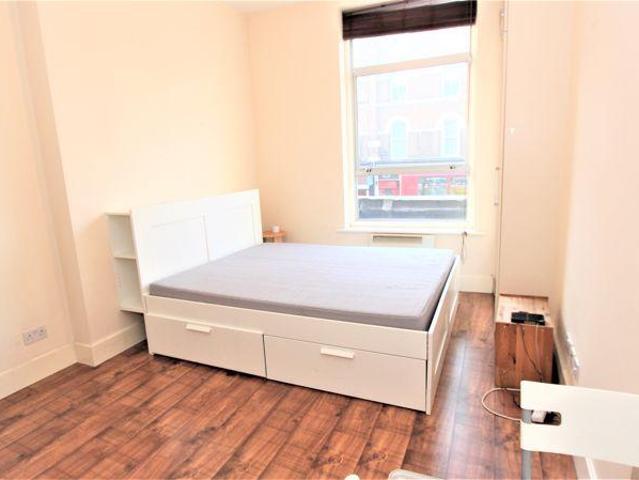 Studio to rent