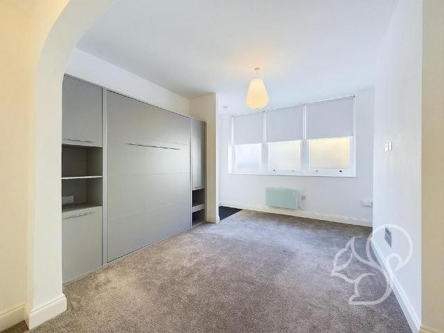 Studio to rent