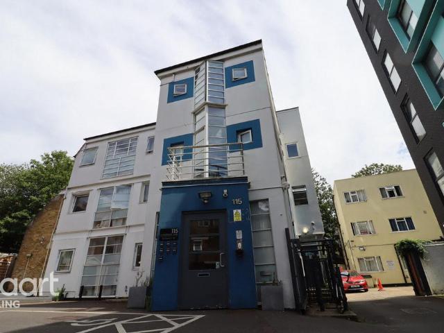 Studio to rent
