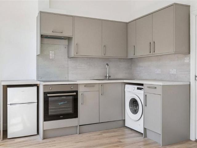 Studio to rent