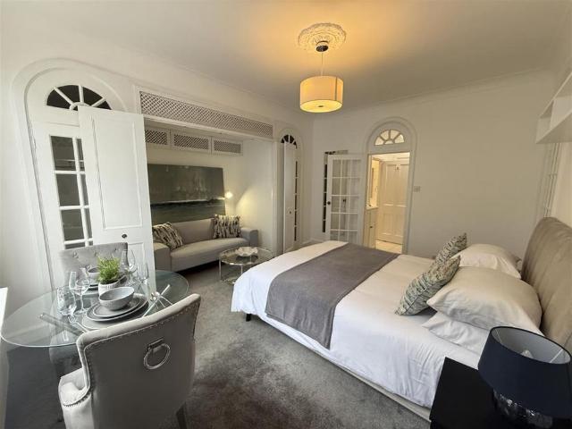 Studio to rent