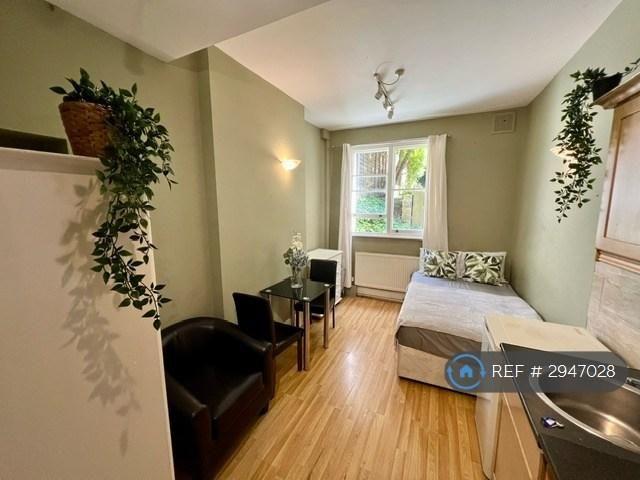 Studio to rent