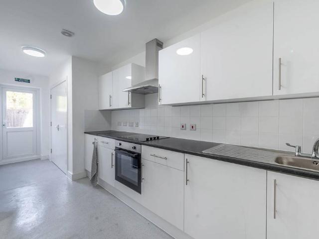 Studio to rent