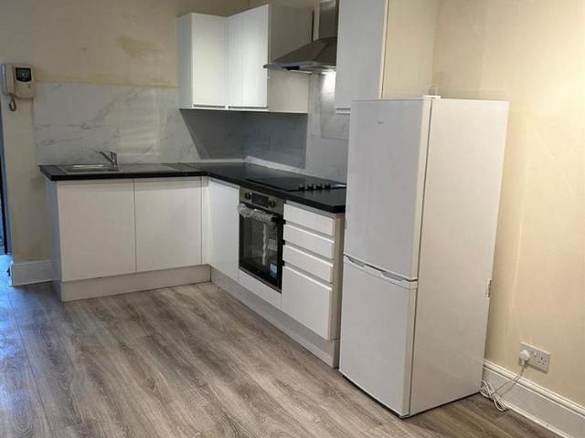 Studio to rent