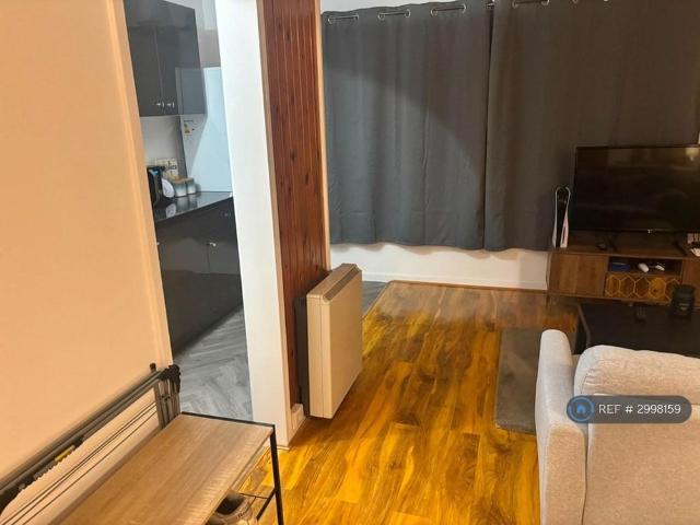 Studio to rent