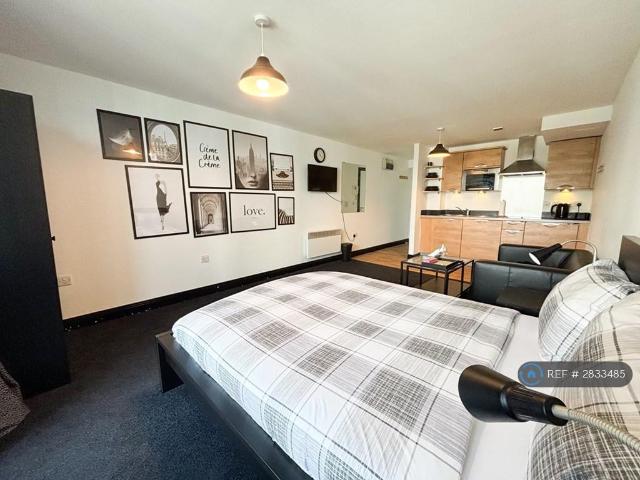 Studio to rent