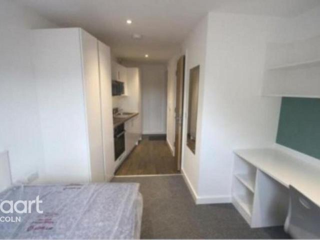 Studio to rent