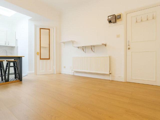 Studio to rent