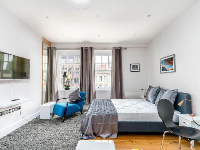 Studio to rent