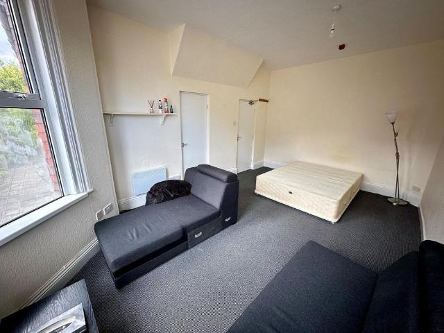 Studio to rent