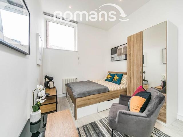 Studio to rent