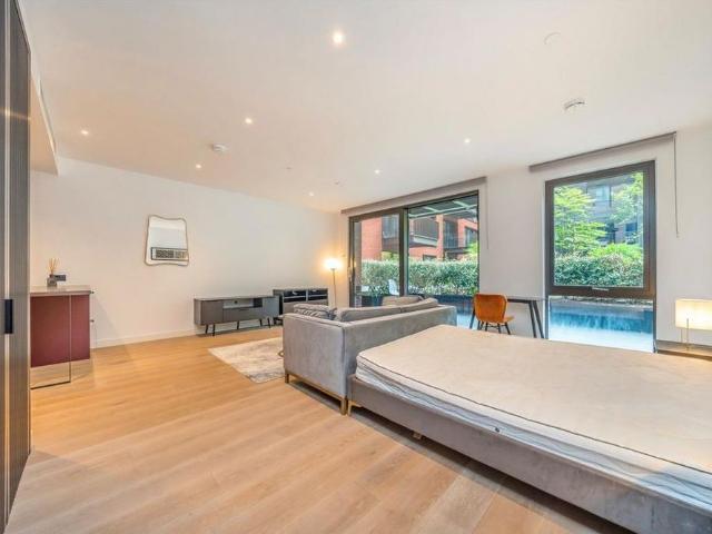 Studio to rent