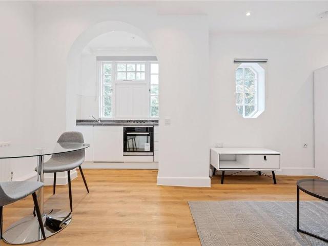 Studio to rent