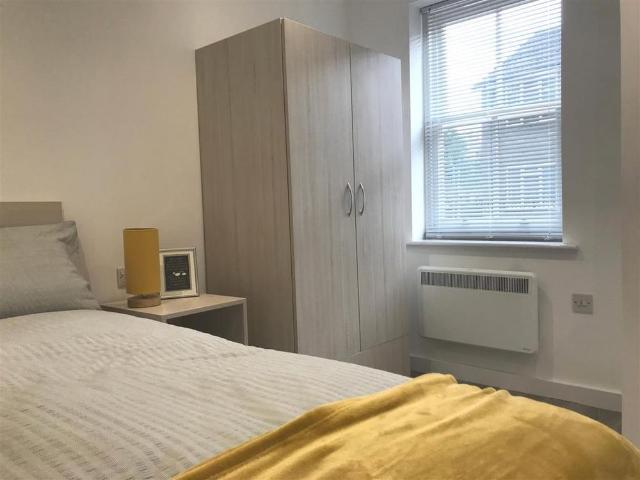 Studio to rent