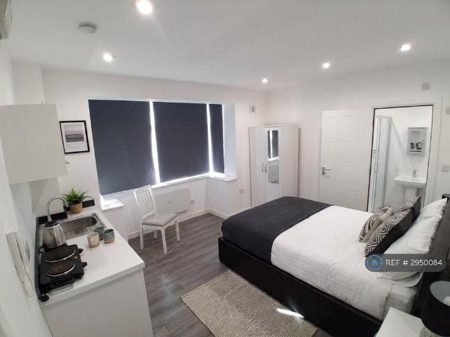 Studio to rent