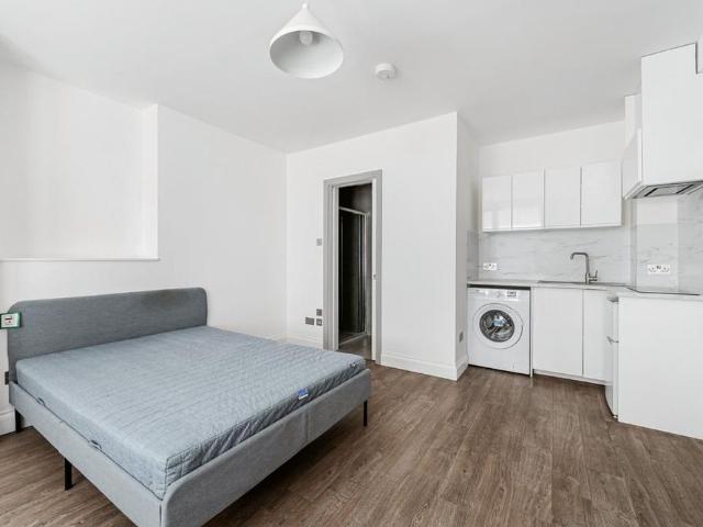 Studio to rent