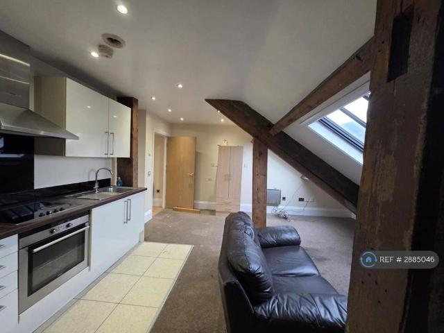 Studio to rent