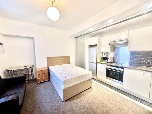 Studio to rent