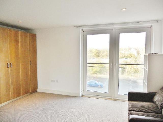 Studio to rent