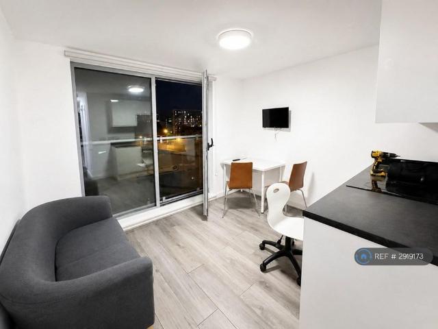 Studio to rent