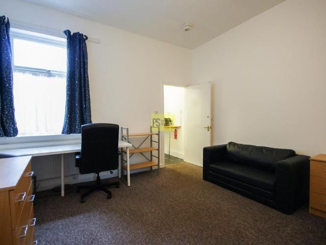 Studio to rent