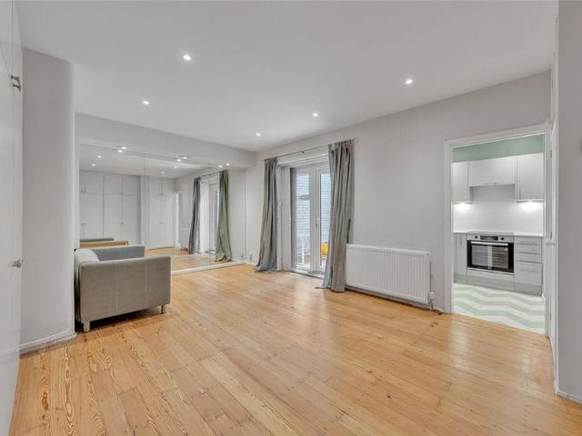 Studio to rent