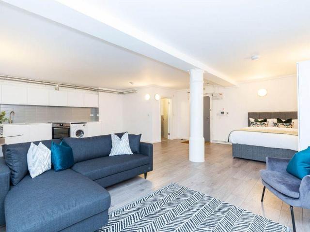 Studio to rent