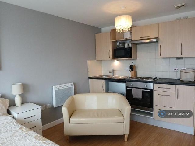 Studio to rent