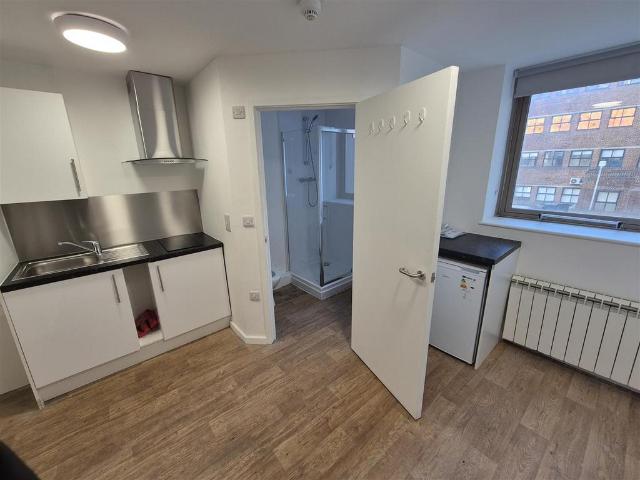 Studio to rent