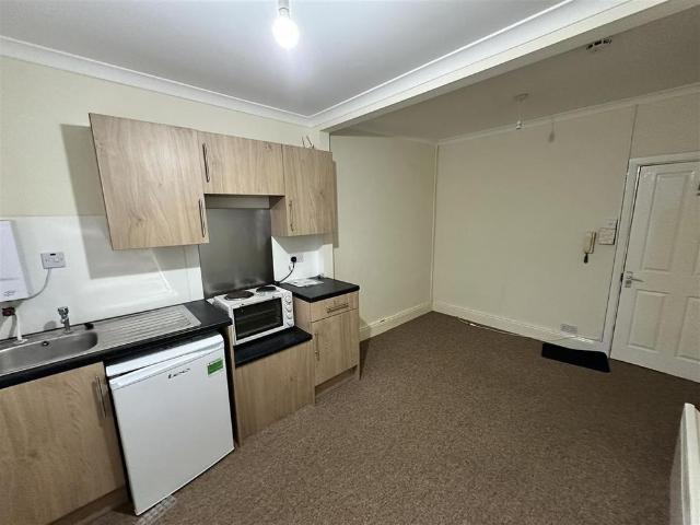 Studio to rent