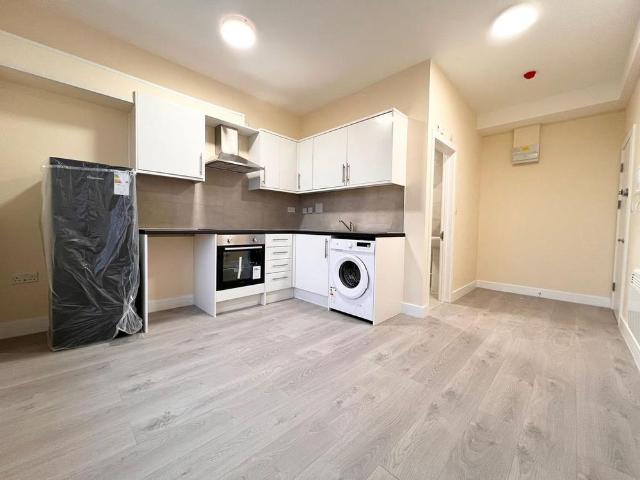 Studio to rent
